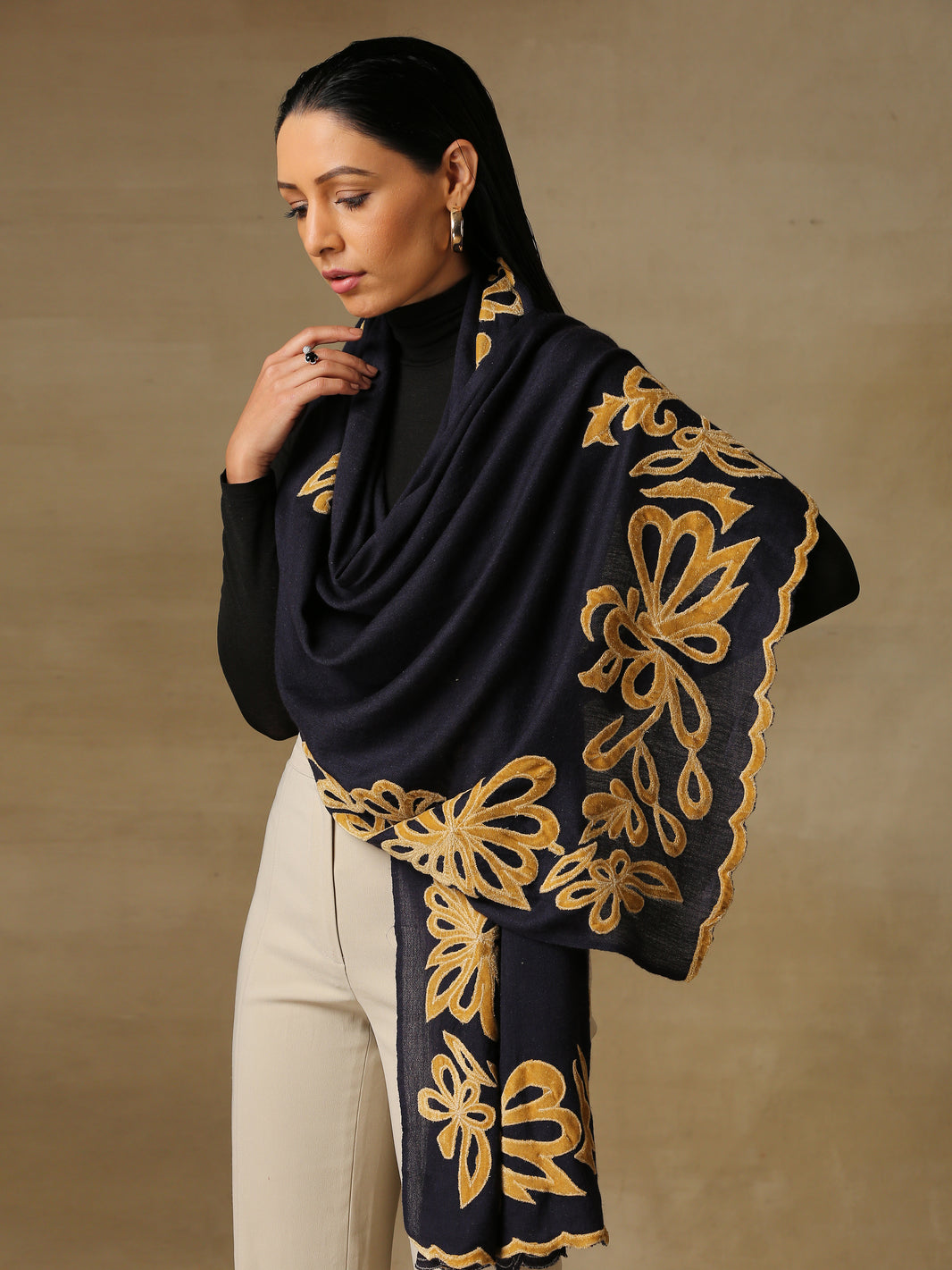 Shaza Life - Pure Pashmina Shawl | Pashmina Stoles | Cashmere Mufflers ...